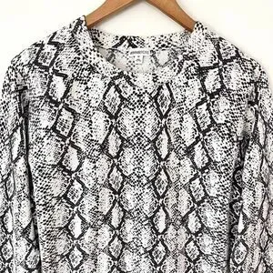 Minnie Rose | Sweaters | Minnie Rose Cotton Cashmere Snake Print Knit ...